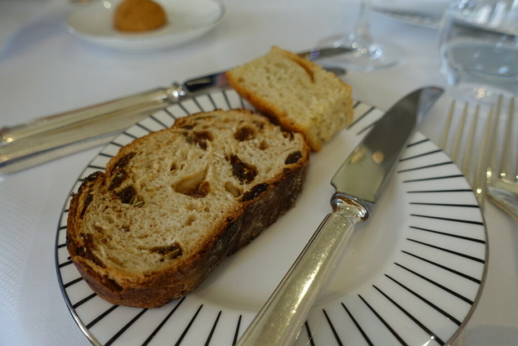 The Dining Room at The Goring (Victoria) - Major Foodie