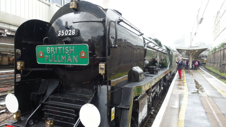 The British Pullman Train (Victoria Station) - Major Foodie
