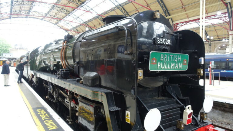 The British Pullman Train (Victoria Station)